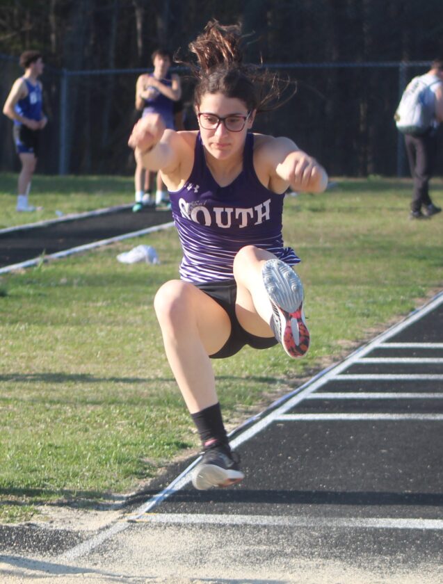 HS Roundup: Big day for South track and Saber boys tennis | News ...